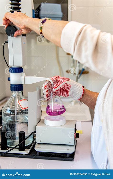 Laboratory Equipment Titration Of Permanganate Index Manual Titration Station With Brown