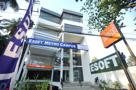 𝐄𝐒𝐎𝐅𝐓 𝐌𝐞𝐭𝐫𝐨 𝐂𝐚𝐦𝐩𝐮𝐬 𝐋𝐚𝐮𝐧𝐜𝐡𝐞𝐬 𝐍𝐞𝐰 𝐃𝐞𝐠𝐫𝐞𝐞 𝐃𝐢𝐯𝐢𝐬𝐢𝐨𝐧 𝐢𝐧 𝐊𝐮𝐫𝐮𝐧𝐞𝐠𝐚𝐥𝐚 esoft metro campus