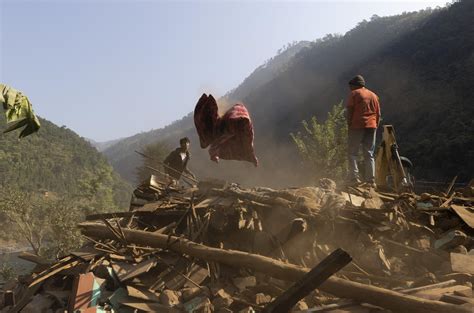 Nuevo Terremoto De 53 Sacude El Oeste De Nepal Tras El Seísmo Del