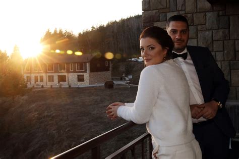 ГОРЕЩО В ПИК Депутат от ГЕРБ сключи църковен брак но остава без медена седмица заради изборите