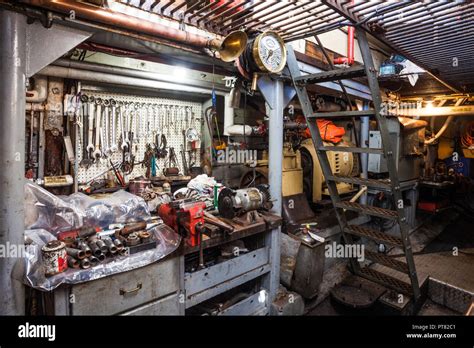 Ship Engine Room Workshop At Kenton Bridges Blog