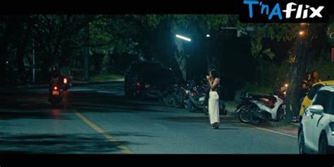 Cassandra Naud Bikini Scene In Influencer Tnaflix Com