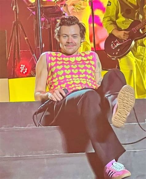 Harry Styles In Gucci Venice Film Festival 22 Style Harry Styles