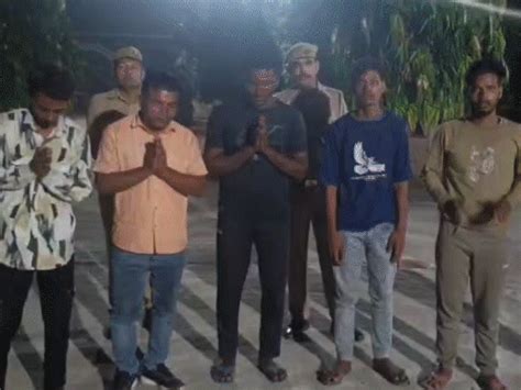 Controversy Over Banner On Eid Miladunnabi In Kushinagar