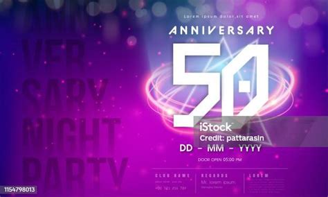 보라색 추상 미래 공간 배경에 50 주년 기념 로고 템플릿입니다 하이테크 네트워크 디지털 기술 개념 설계 요소로 숫자를 축하하는