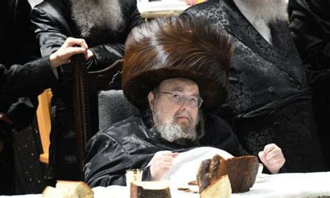 Belzer Rebbe Spends Shabbos In The Hospital