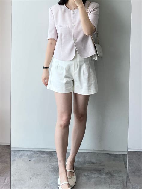 수지 Suzy 핑크 트위드자켓 요고 요즘 잘 입고 다니는 출근룩 임돠👚💕 얼굴 화사해보여서 좋아요 헤헷💖 출근룩 여름하객룩 반팔자켓 트위드반팔자켓