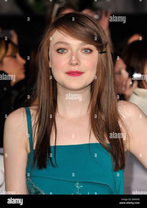 Dakota Fanning At Arrivals For The Twilight Saga Breaking Dawn Part 2 Premiere Nokia Theatre