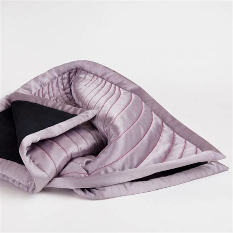 Emm Is A Smart Menstrual Cup That Tracks Periods Automatically