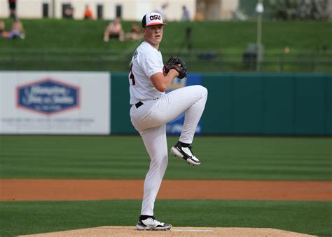 A ‘secret No More Ethan Kleinschmits No Hit Debut Carries Oregon