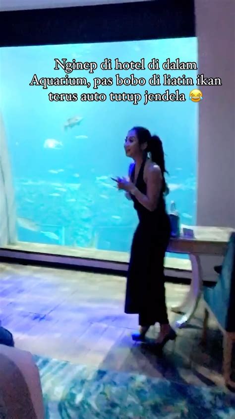 Nina Sulaeman | KODAM GUE SEPERTINYA PAPAN TULIS SAMA ULET KEKET KECIMPRINGAN 😅 Plis ini ...