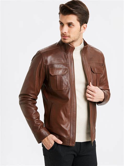 Lc Waikiki جاكيت جلد قصير 9w0079z8 J0v 9w0079z8 J0v