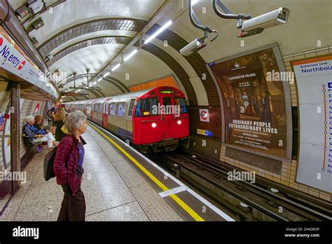 London Underground Tube Train Arriving At Baker Street Station Bakerloo