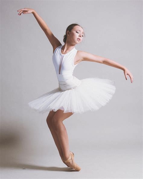 Sophia Lucia On Pointe