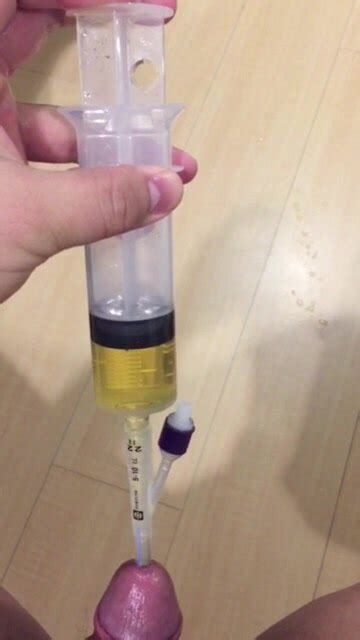 Catheter Syringe Piss