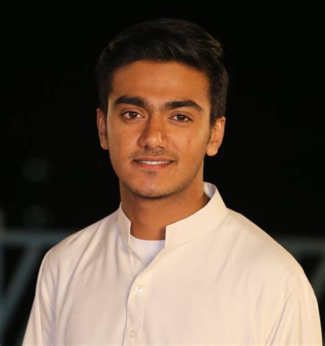 umar usman medium