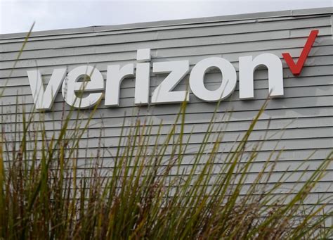 Americans Can Claim One Time Payment From 100 Million Verizon Sneaky