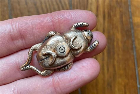 Making A Beetle In Bronze Clay