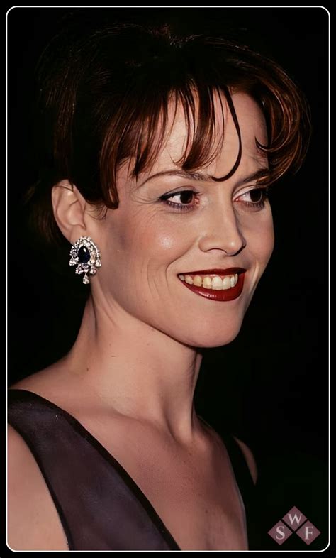 Sigourney Weaver Fanspage The Most Beautiful Smile In Hollywood 🤎