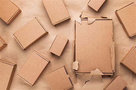 공예 종이 평면도에서 골판지 상자입니다 에코 배송 폐기물 제로 플라스틱 프리 패키지 개념에 대한 스톡 사진 및 기타 이미지 개념 공예 기업의 사회적책임 Istock