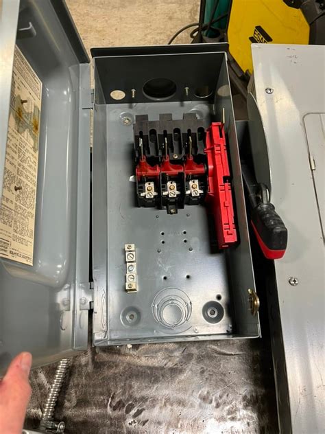 60 Amp Square D Non Fused Disconnect Switch For Sale Surplus Record