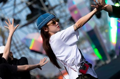 Wren Evans Ra Mắt Ca Khúc Từng Quen Theo Phong Cách Rất Gen Z Nhạc Việt Việt Giải Trí