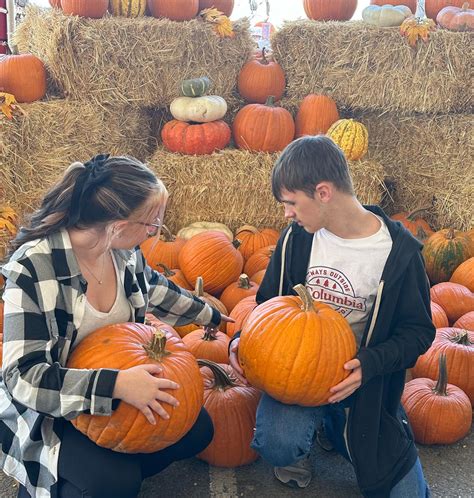 Chloe Grady Chloe Grady • Instagram Photos And Videos