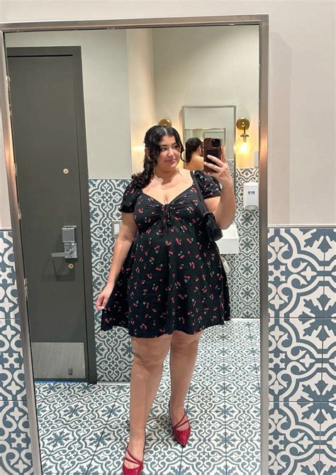 Pin By Lauren Crowder On Like Me Plus Size Fashion Curvy Outfits