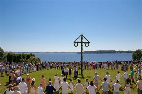 Midsommarfirande På Bosjökloster Slott