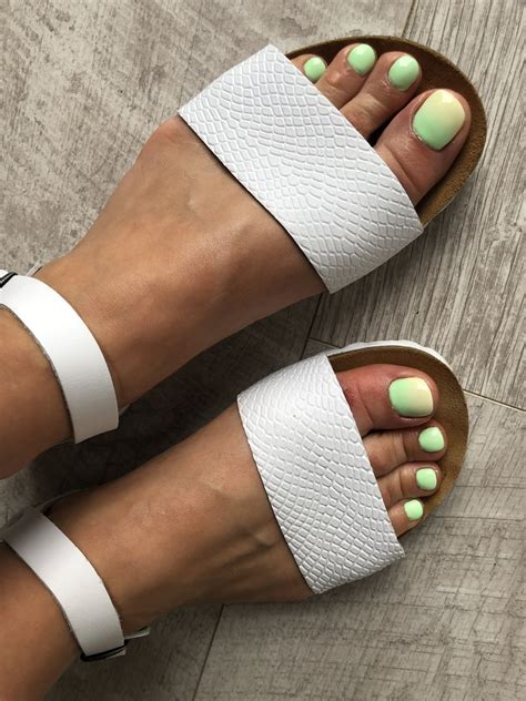 Summer Pedicure Summer Pedicure Pedicure Mani Pedi