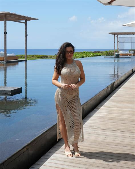 molly qerim s feet
