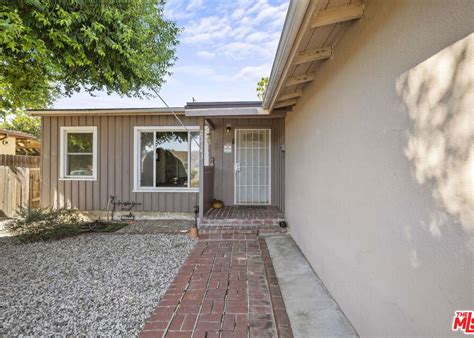 22143 S Hart St Canoga Park Ca 91303 Redfin