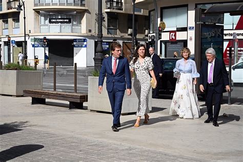 teresa urquijo eclipsa en la boda de natalia santos yanes junto a su