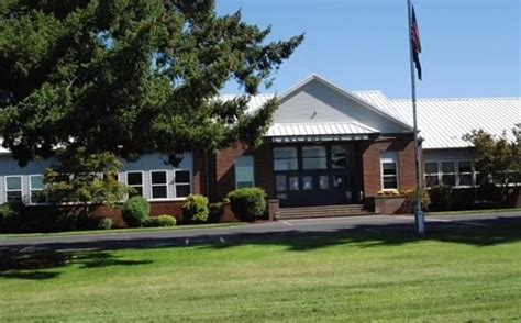 Who Is Lindsey Westerfield Puyallup Christian High School Teacher