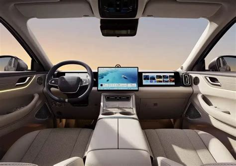 Exeed Exlantix E05 е најновиот модел на гигантот Chery Carclub Mk 1 за Автомобилите