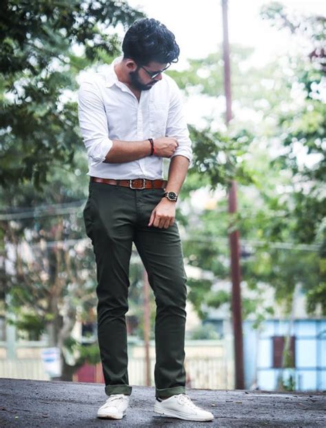 للرجال فقط لو بتحب تلبس البنطلون الزيتى اعرف الملابس المناسبة له