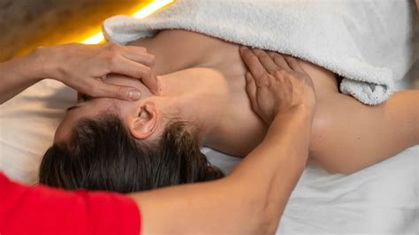 Top 10 Short And Long Term Benefits Of A Deep Tissue Massage