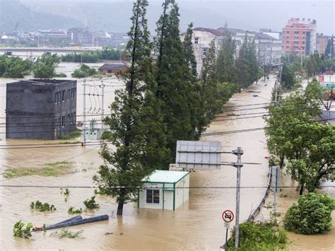 Двама загинали при наводнения в Южна Франция Nova Bg