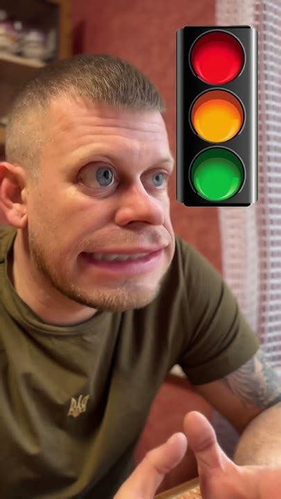 Самарагдовий і зелений це велика різниця 🙃 Youtube