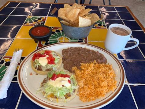 Las Chicas Mexican Aus Whitewater Speisekarte