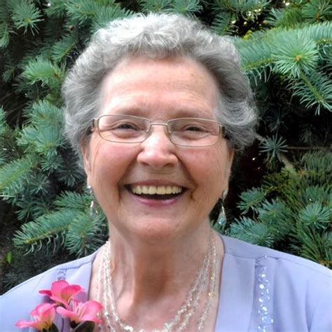 Émilienne Courchesne Montambault Avis De Décès Coopérative
