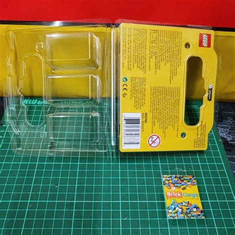 Lego Blister Pack Build A Minifigure Bam Yellow And Christmas Pack For