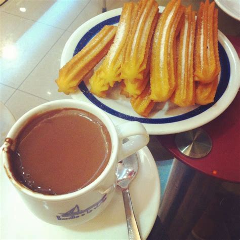Chocolate And Churros Desayuno Café Cafe