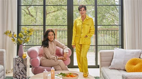 Living Room Kris Jenner Kris Jenner Buys Calabasas Home Kris Jenners