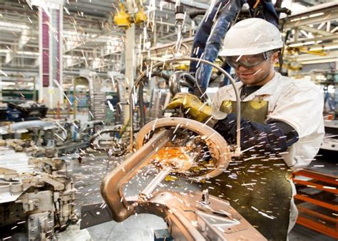 La Producción Industrial De México Crece Un 37 En Los Primeros Tres