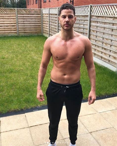 Inside Scott Thomas Incredible Body Transformation As He Shows Off His Ripped Abs After Going