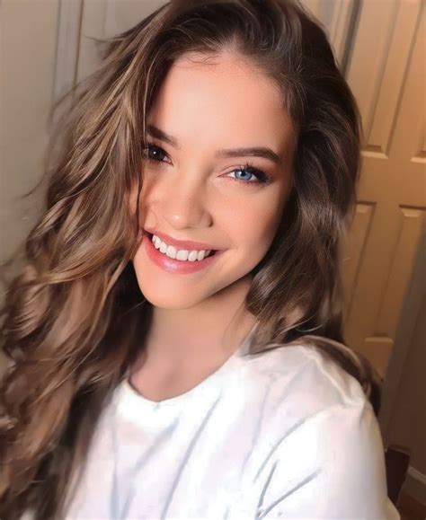 Barbara Palvin En 2025 Cara Delavinge Barbara Palvin Chica De Metal