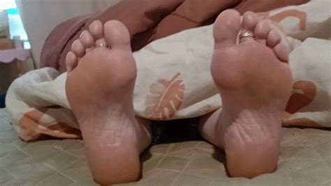 Sole Show Featuring Scrunching Flexing And Toe Rings Archkatie210 Clips4sale