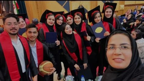 تولیدی لباس فارغ التحصیلی ویژه مدارس و دانشگاها