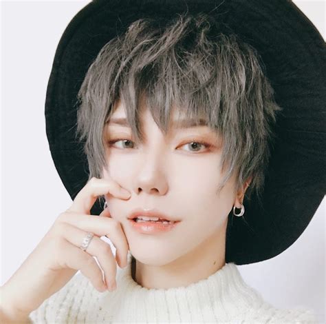 Que Hermoso Uwu Cosplay Boy Cosplay Costumes Cute Asian Guys Cute Guys Cyberpunk Hairstyles